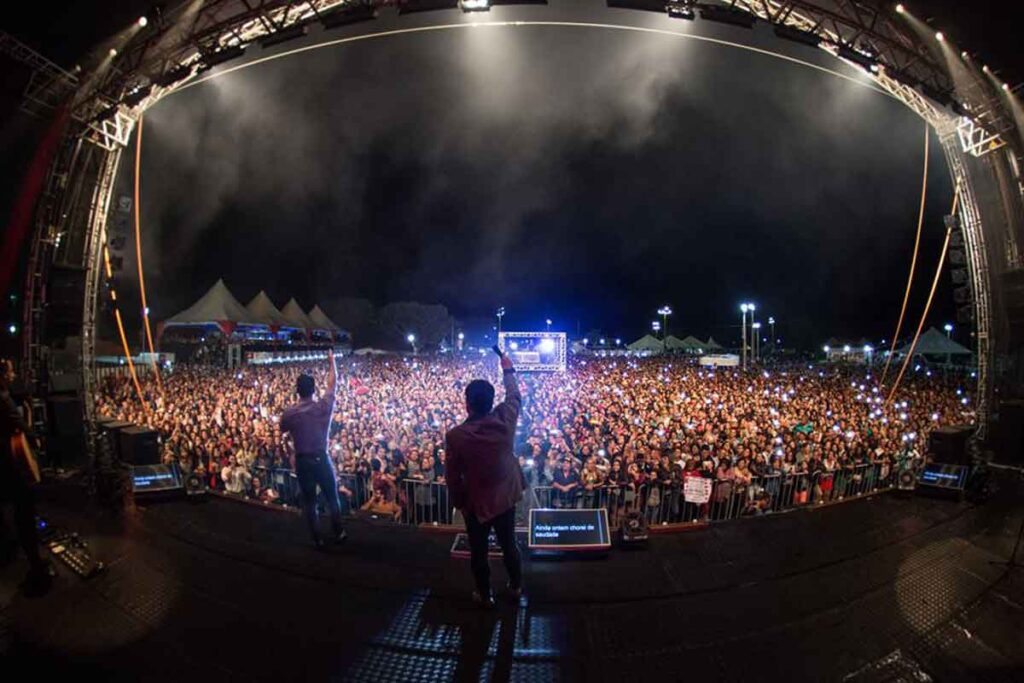 Programação completa e ingressos para a Expô Curvelo 2024 - Ache Festas